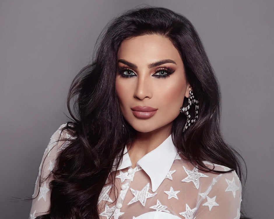 Glowing Contact Lenses - Bella Lenses UK - Elevate Your Aura